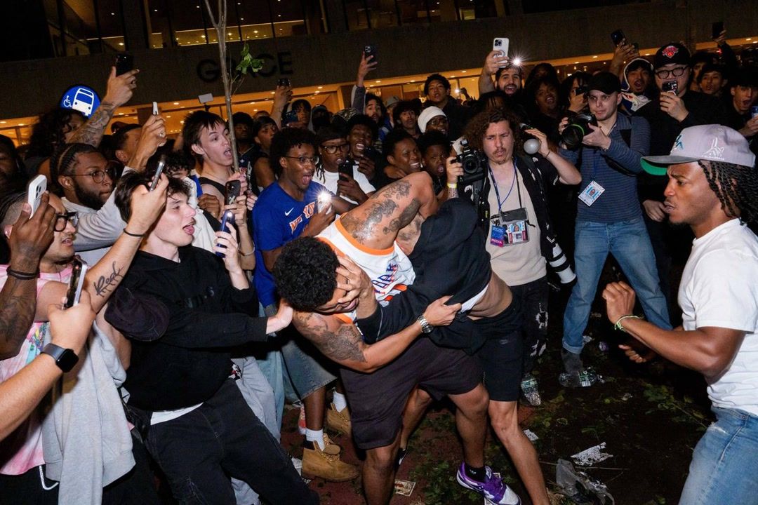 Anarchy in New York as Knicks fans smash up city and attack Spurs fans