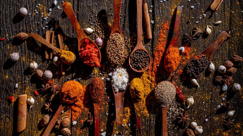 17 spices every beginner chef should stock up on