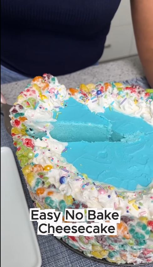 Easy no bake cheesecake for a sweet and creamy dessert