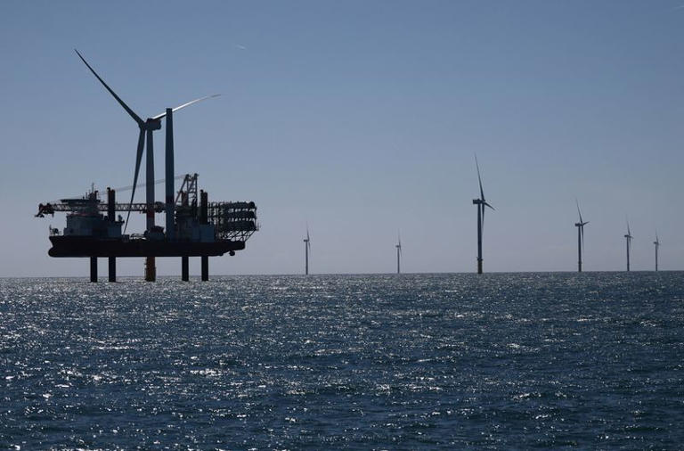 Global offshore wind capacity set to grow to 420 GW by end of 2035 ...