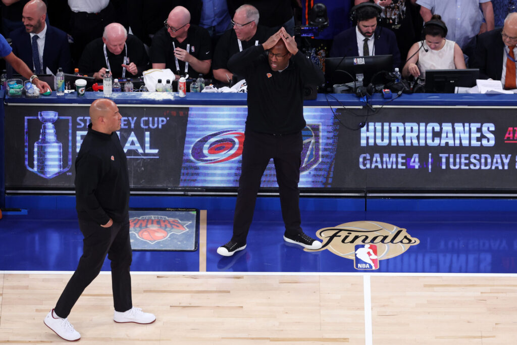 Mike Brown’s frustration over Knicks-Spurs officiating is warranted