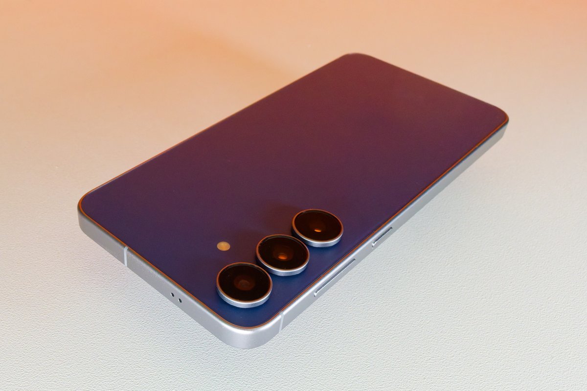 Samsung Galaxy S26 FE : le design du smartphone fuite en image
