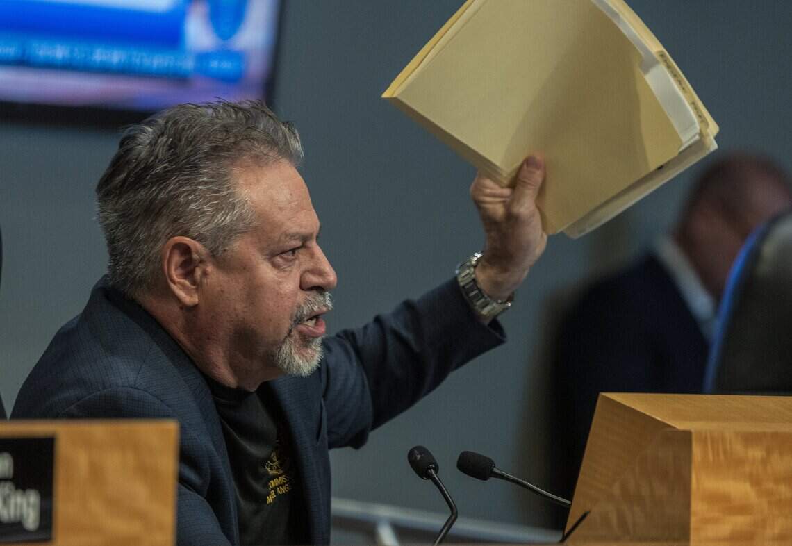 Miami police investigating online threats against city commissioner