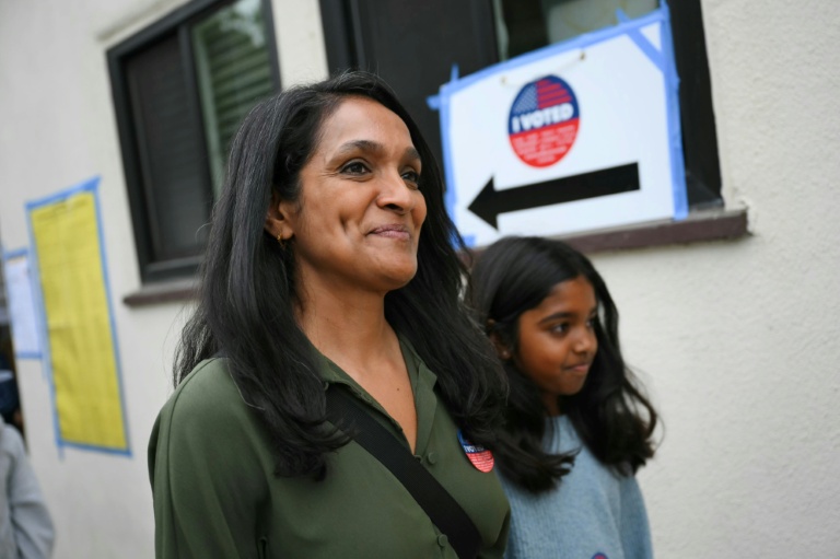 Left-winger beats Republican to advance to LA mayor runoff: media