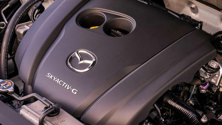 The used Mazda CX-9 Signature is a near-perfect luxury family SUV bargain