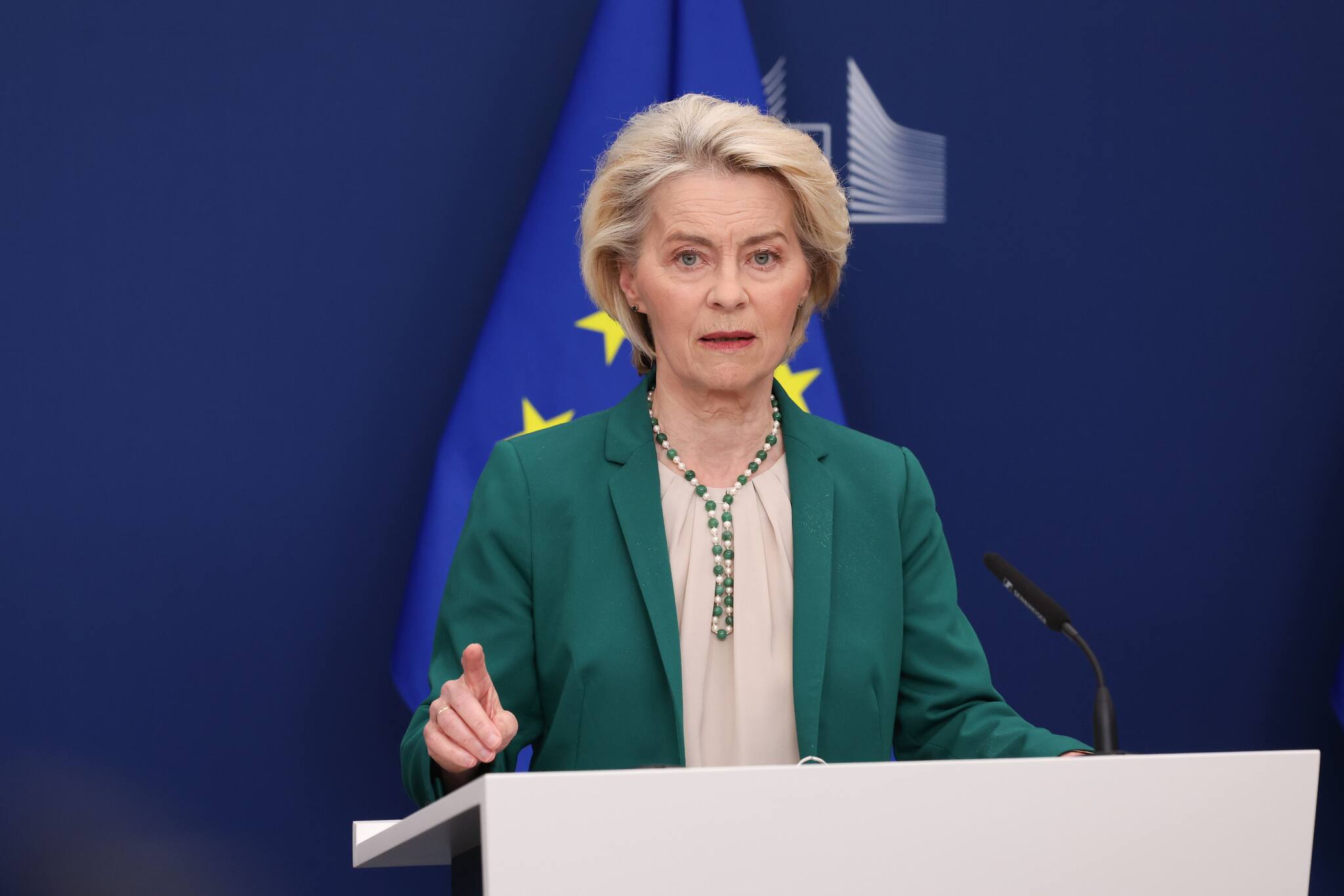 Drohnen, Fische, Kriegsveteranen: EU-Kommission legt neues Russland ...
