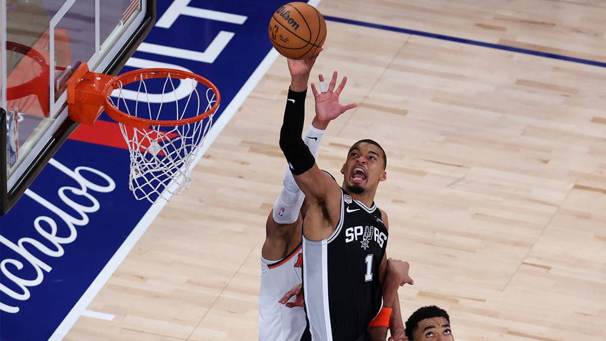 Poll: Who wins Game 4, Spurs or Knicks?