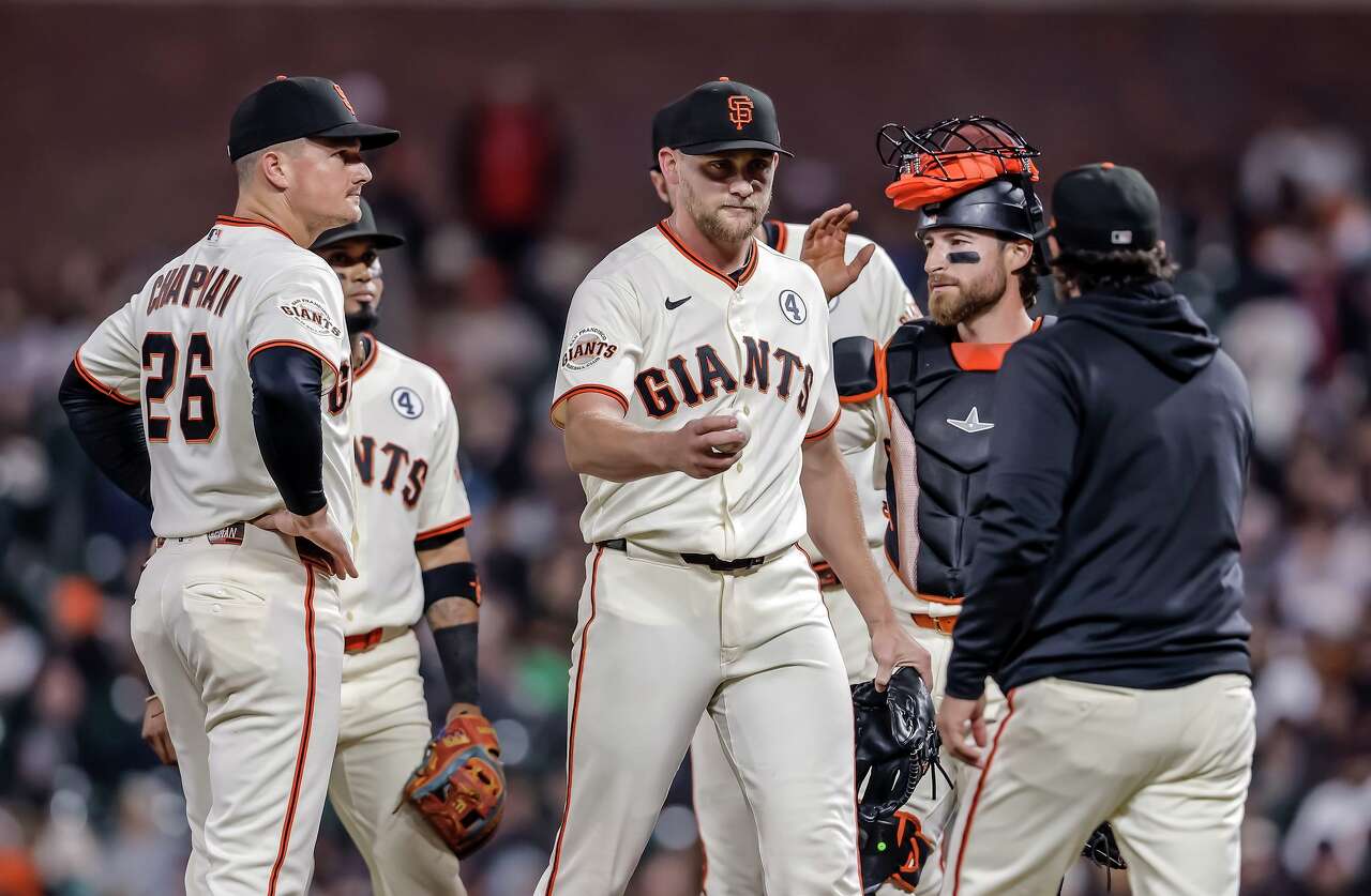 Call to bullpen doesn't work out for Giants, who allow three runs in ...