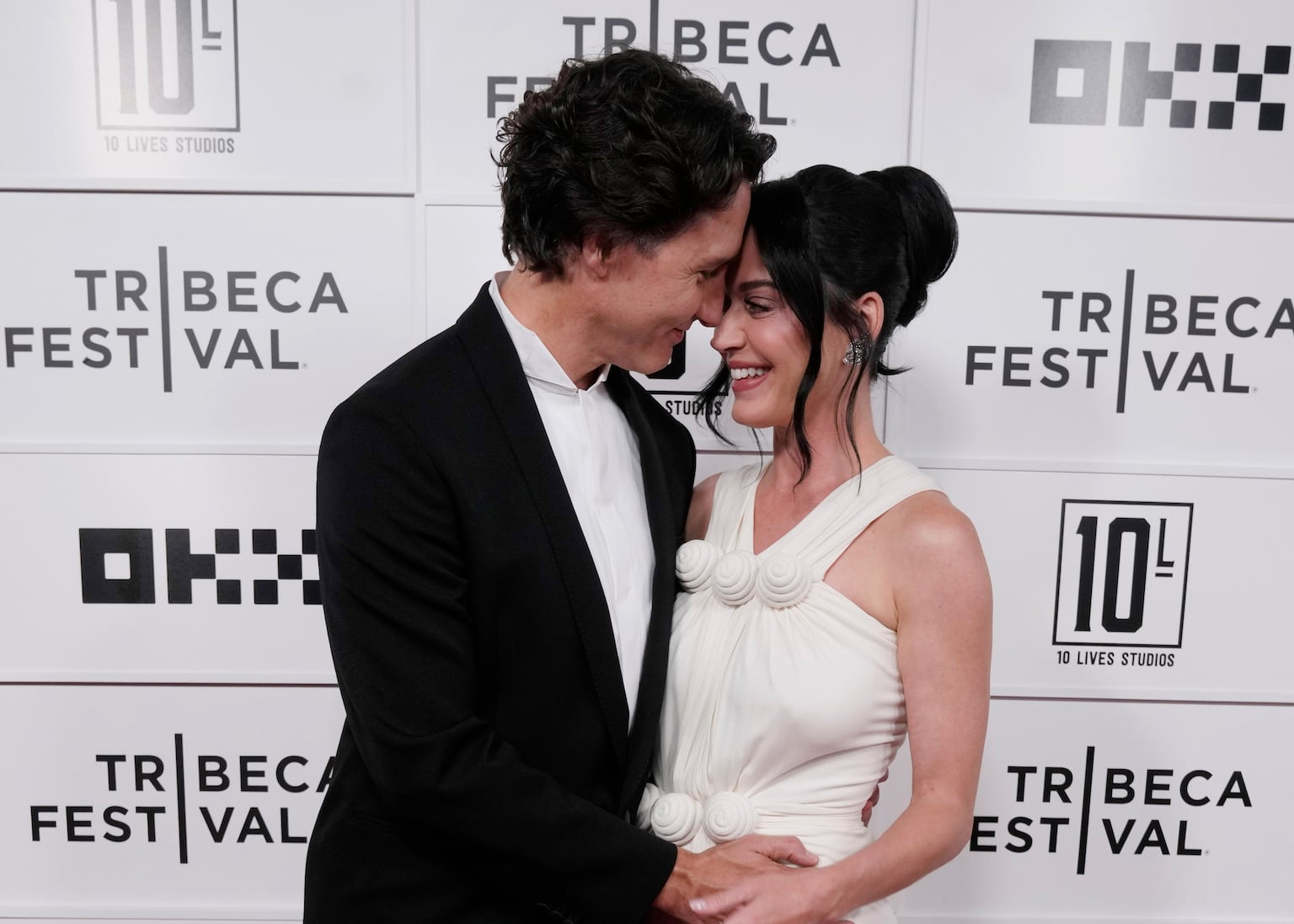 Katy Perry and Justin Trudeau look loved up as they make red carpet debut
