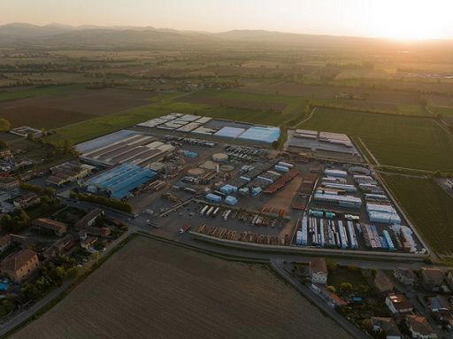 Min. Foti visita stabilimento trasformazione pomodoro Steriltom