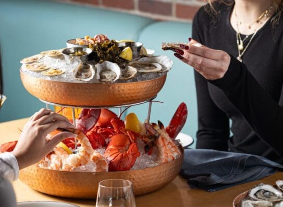 5 restaurant chains with the best fried seafood feasts, according to diners