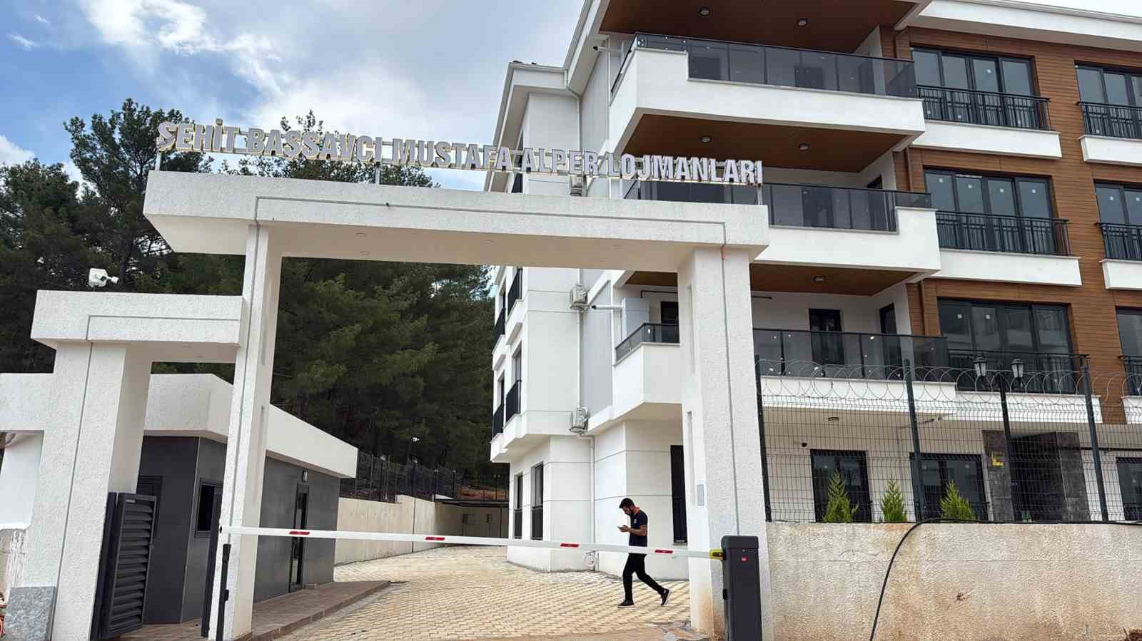 Şehit Başsavcı Mustafa Alper’in İsmi Adliye Lojmanlarında yaşatılacak