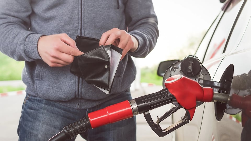 Gas stations operating close to cost, prices to increase