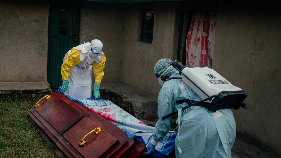 India says recent suspected Ebola cases test negative