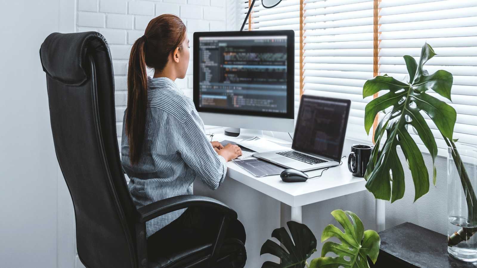 Is work from home wrecking your spine? Orthopaedic surgeon reveals 5 ...
