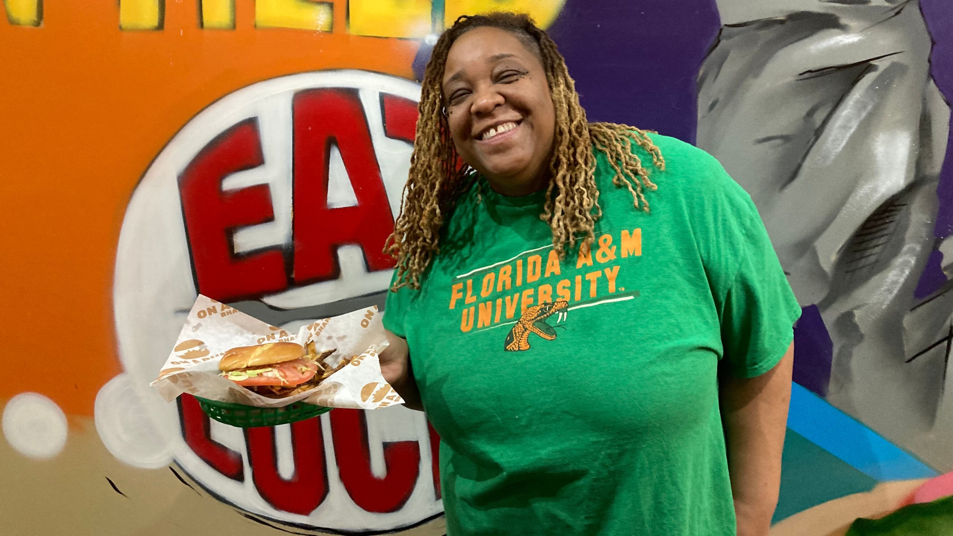 Awesome burgers, super sandwiches are big deals at this Alabama restaurant