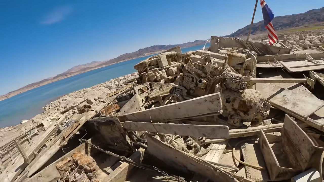 A wooden boat was hiding under Lake Mead - "For decades" - then the ...