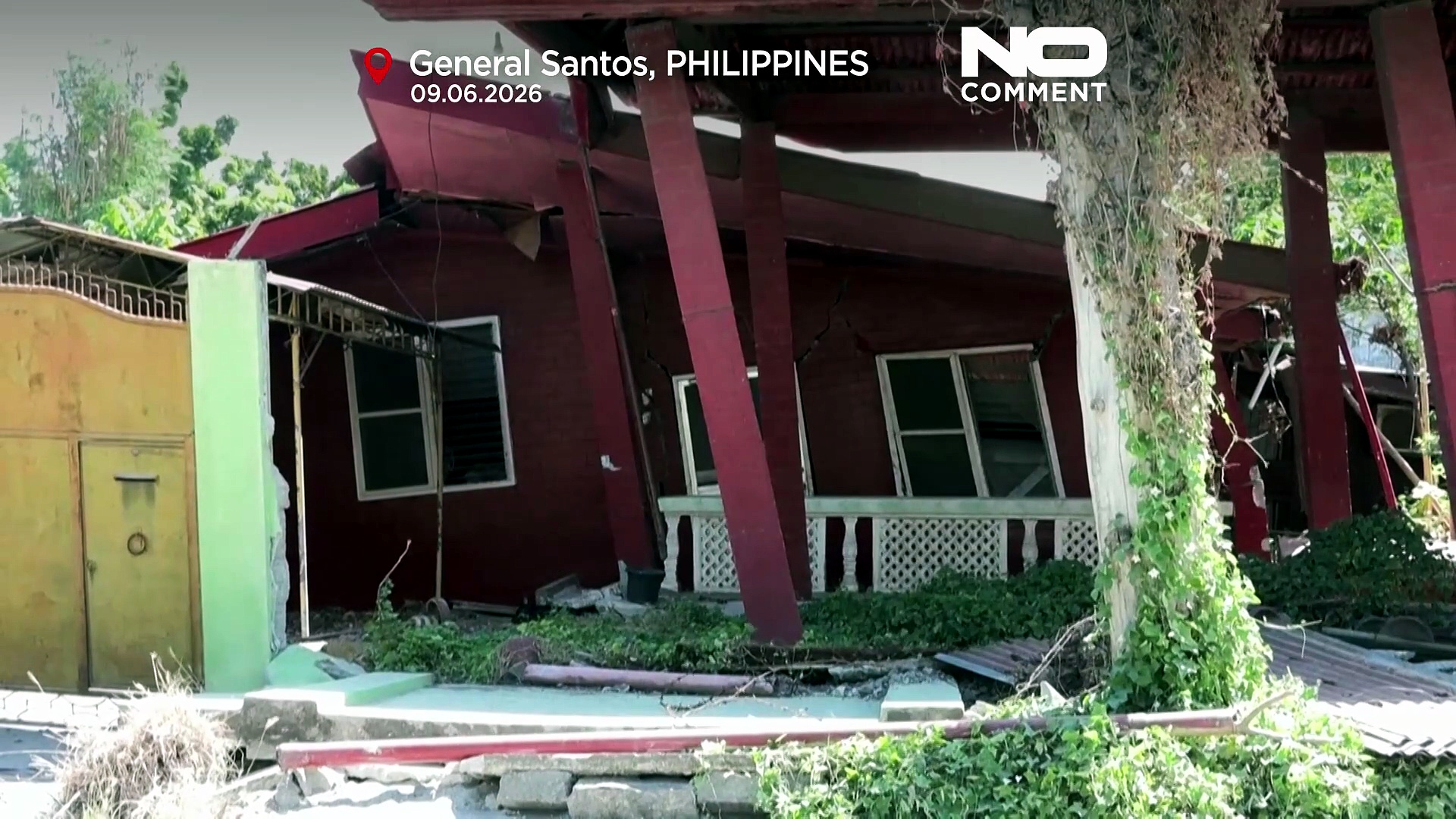 Philippines earthquake: Residents clear debris amid concerns over ...