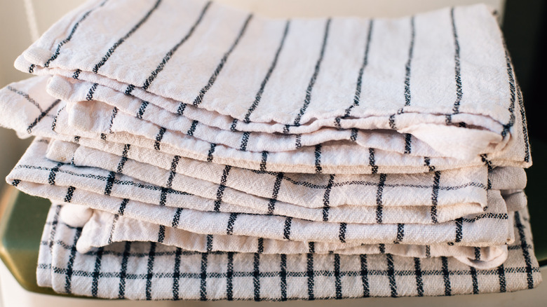 Ikea's $3 kitchen find will change the way you store dish towels and ...