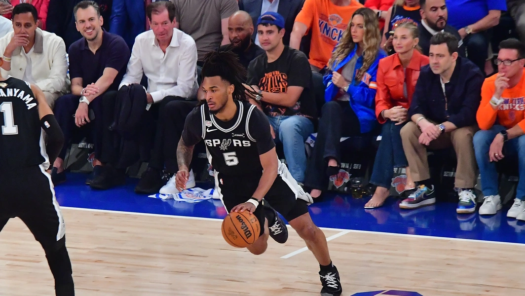 Castle’s late heroics keep Spurs alive in NBA Finals