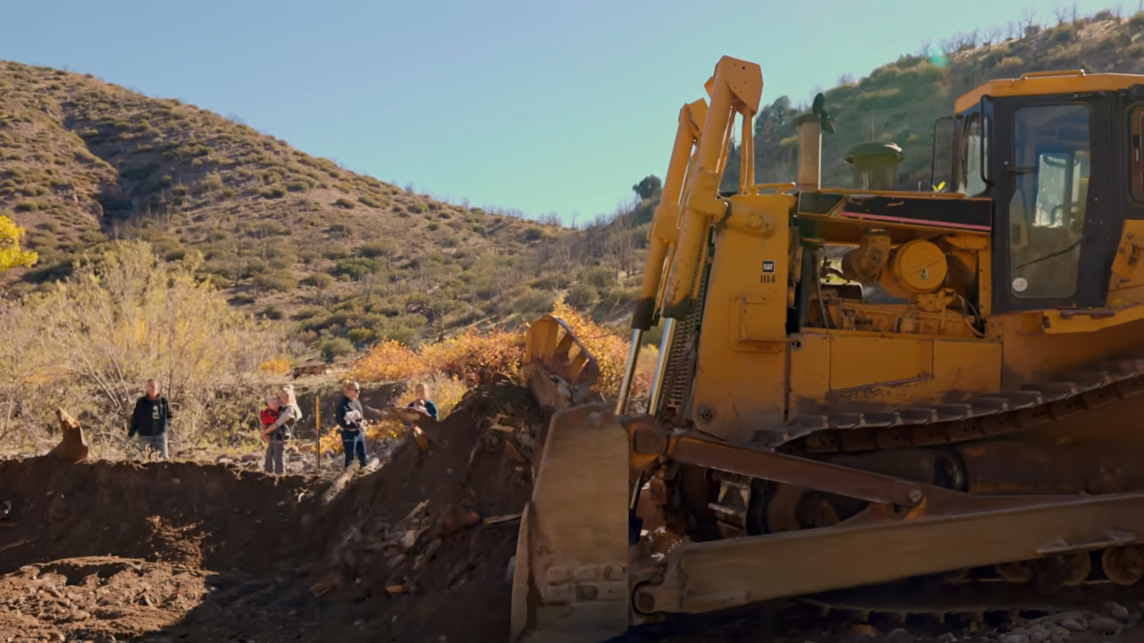 40,000-pound dozer starts sliding down a mountain - caught on camera
