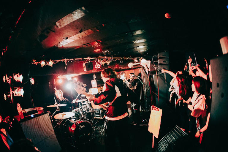 HONEST × May Forth、名古屋の盟友が下北沢で激突 『Grasshopper vol.41』レポート