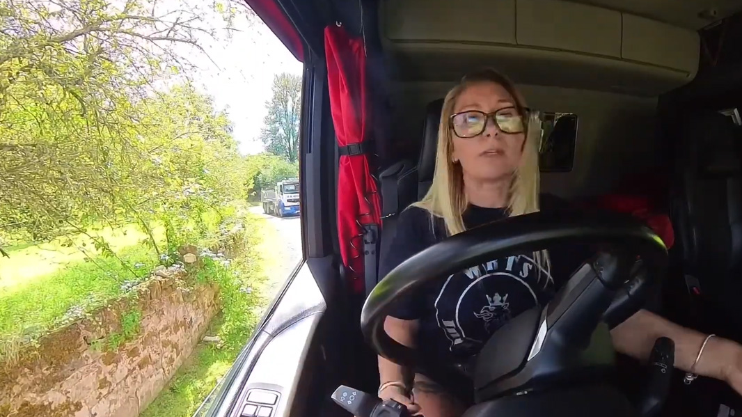 Can I make these tight corners in the Cotswolds?