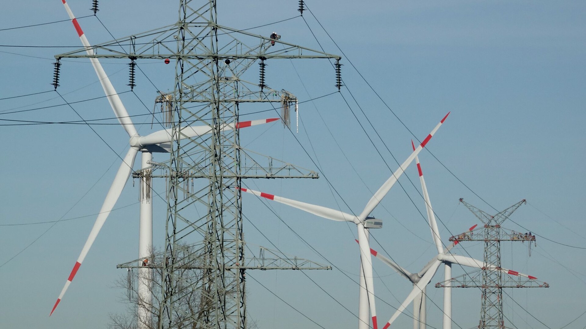 Leser fragen: „Warum geht in Deutschland der Netzausbau nicht voran?“