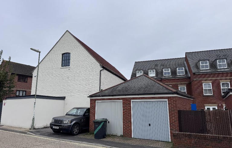 Historic Gosport building once home to Mumby Mineral Water Company to ...
