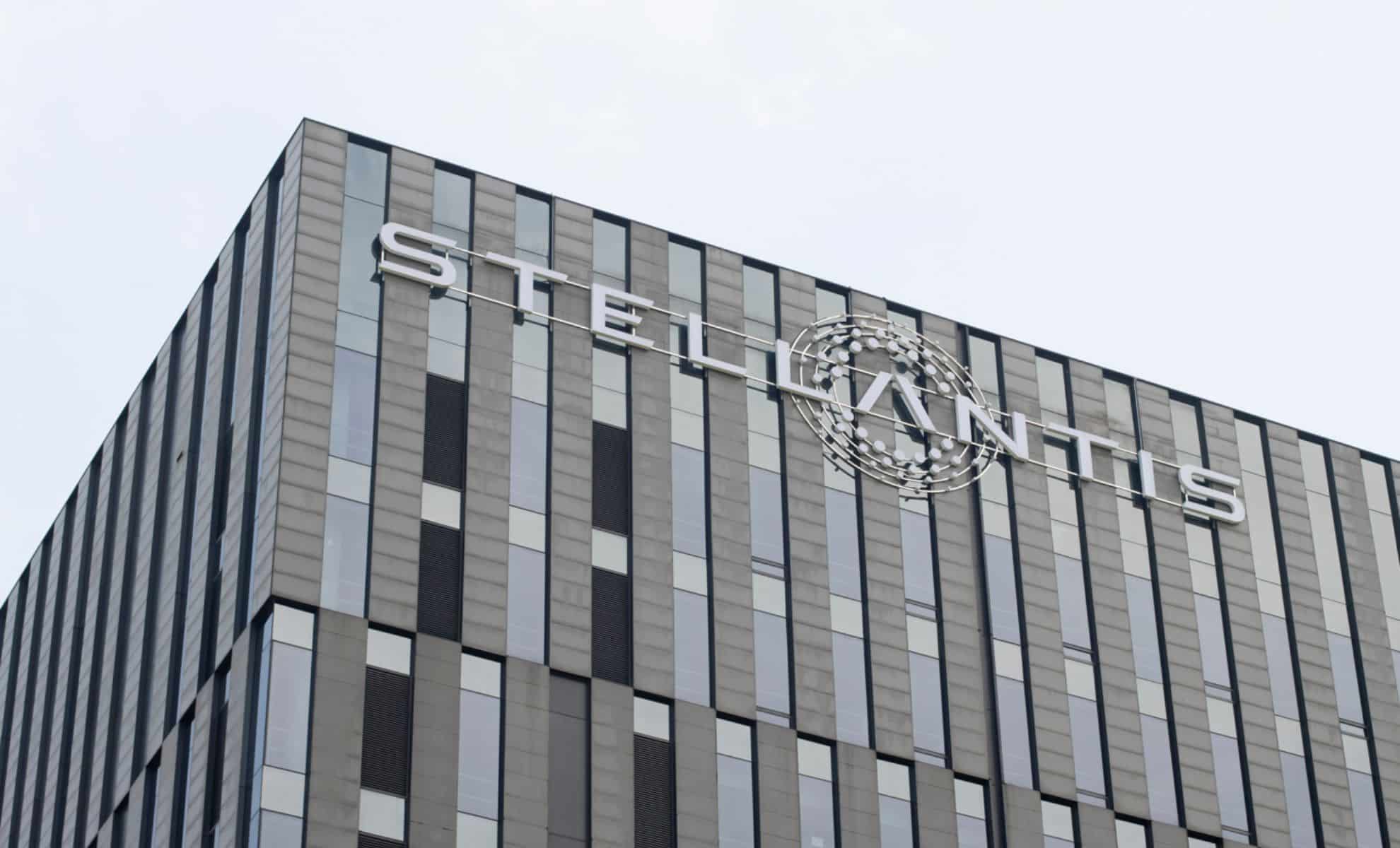 Stellantis issues urgent recall for over 1 million Jeep vehicles over ...