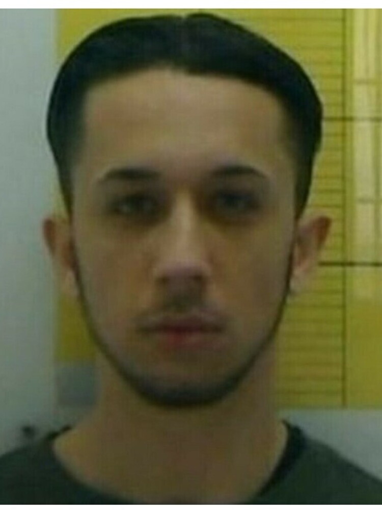 Strage Corinaldo: Andrea Cavallari dà fuoco alla cella e aggredisce gli ...