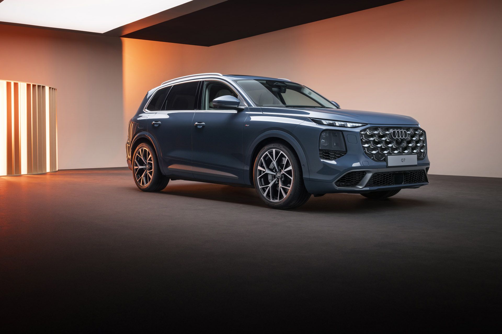 2027 Audi Q7 gains 100 hp, mind-blowing lighting