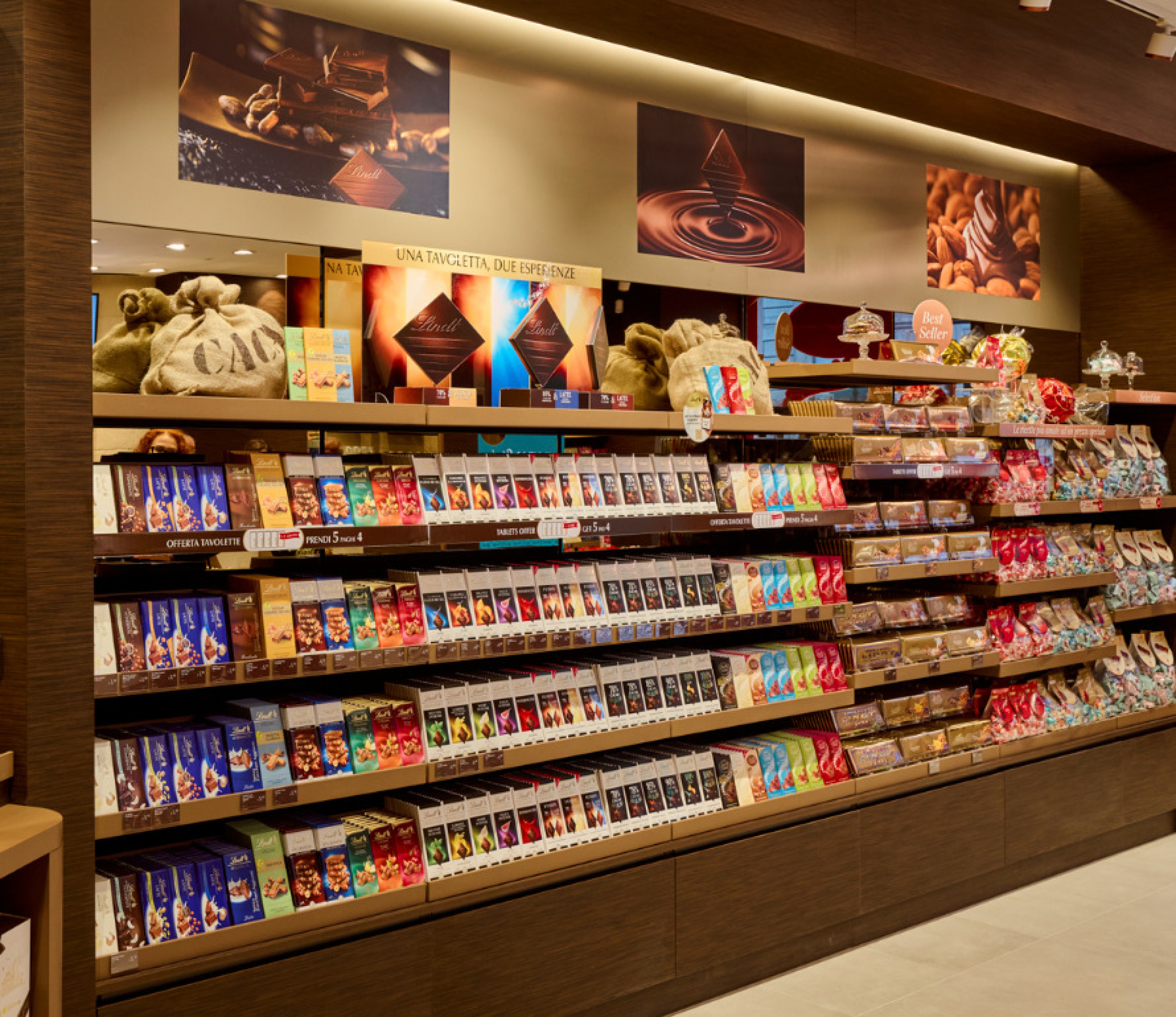 Cresce la presenza di Lindt in Italia, nuovo chocolate shop a Torino