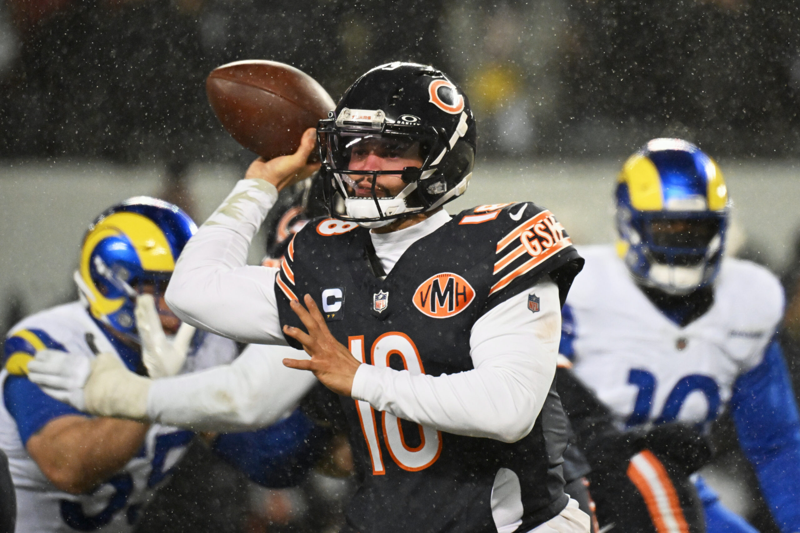 Bears’ $39M franchise QB names Chicago’s biggest tormentor his No. 2 ...