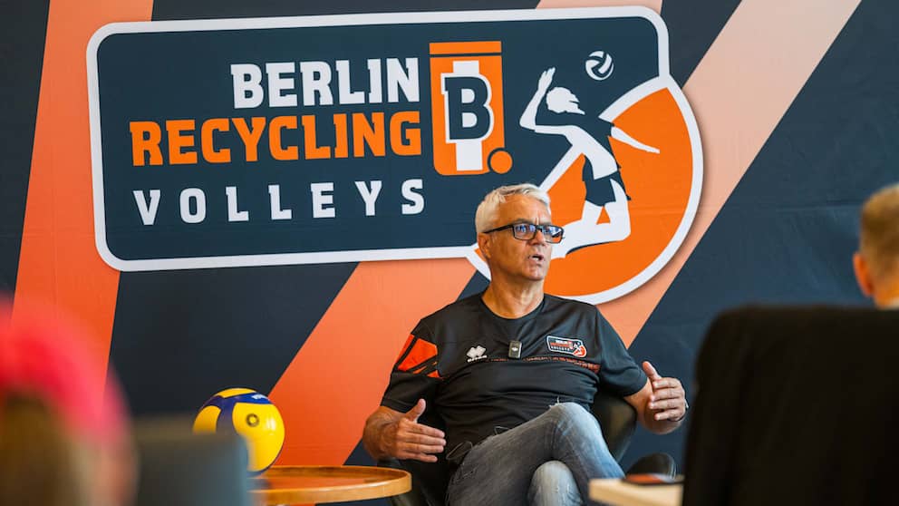 „Klopp des Volleyballs“ kommt nach Berlin