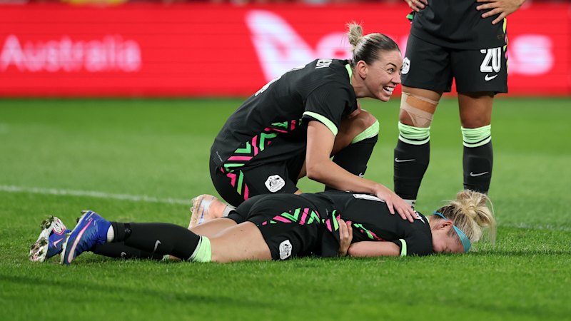 Carpenter 'winded' by Matildas teammate's blistering shot