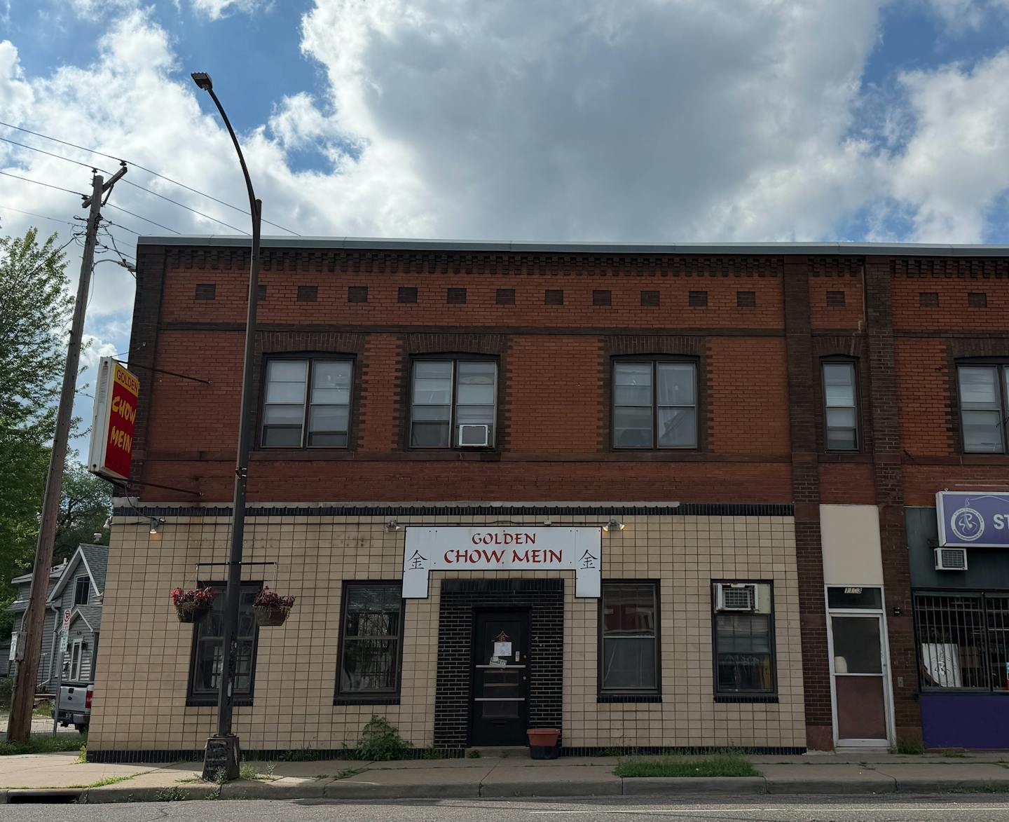 A new owner means a new era for Golden Chow Mein in St. Paul