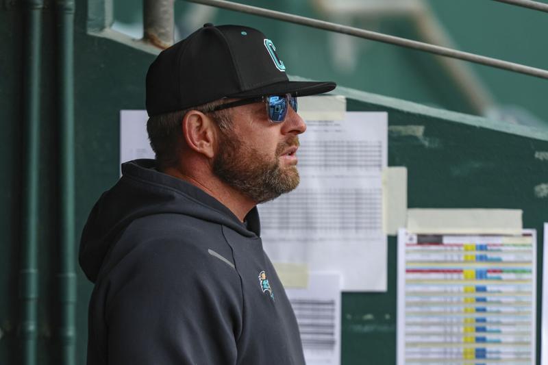 It’s Schnall, folks! Gamecocks tap Coastal Carolina head man to revive ...