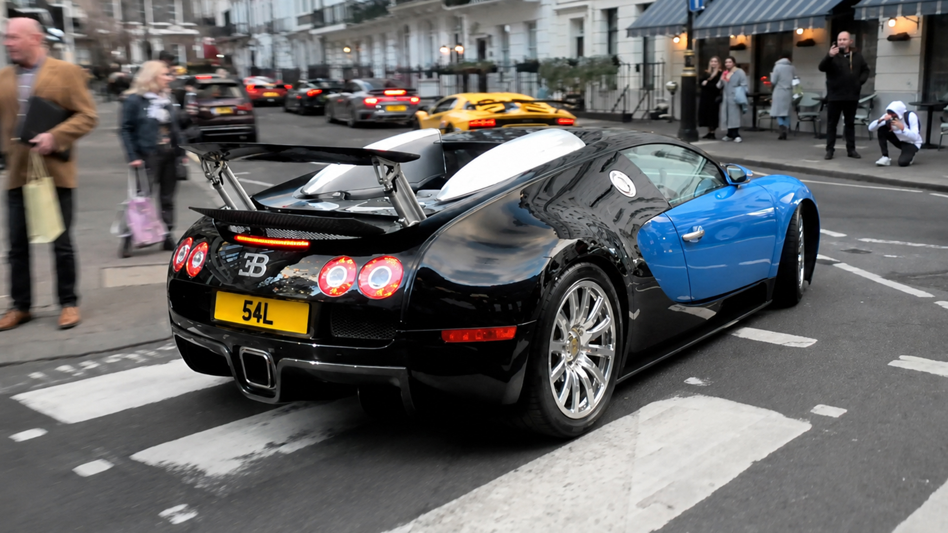 London encounter with a billionaire's Bugatti Veyron