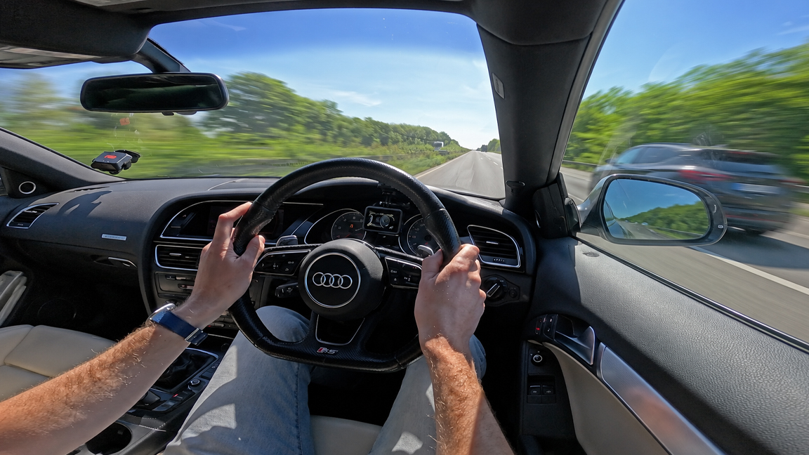Supercharged Audi S5 V8 goes flat out on the Autobahn
