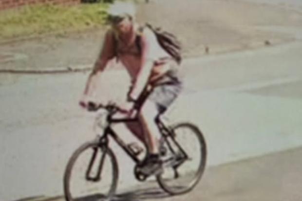 Police hunt for cyclist after parked car damaged in Worcester