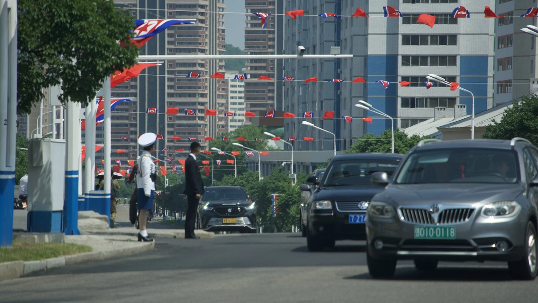 Xi and Kim strengthen ties while avoiding nuclear issue