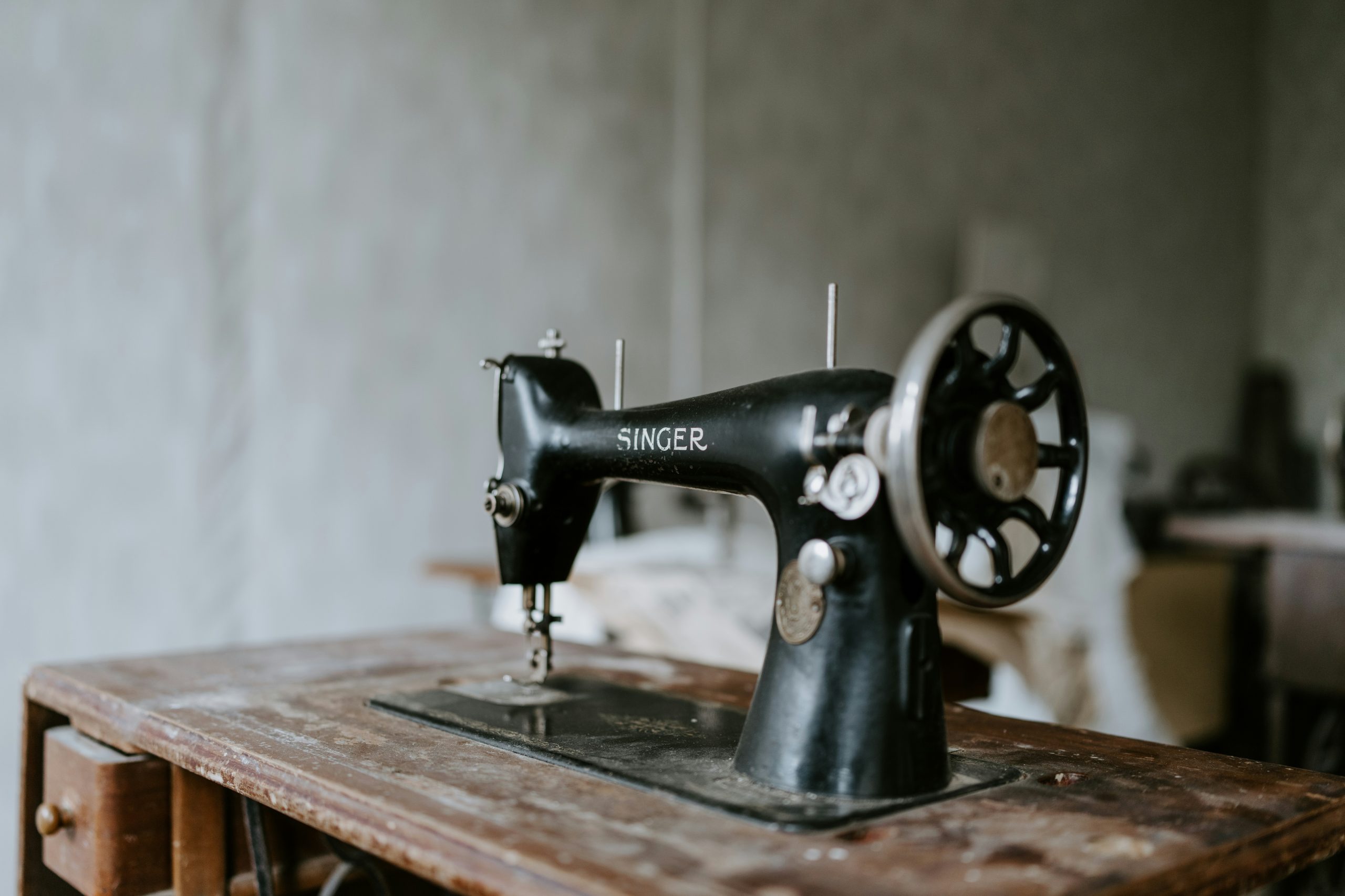 16 vintage sewing machines that are worth keeping instead of donating
