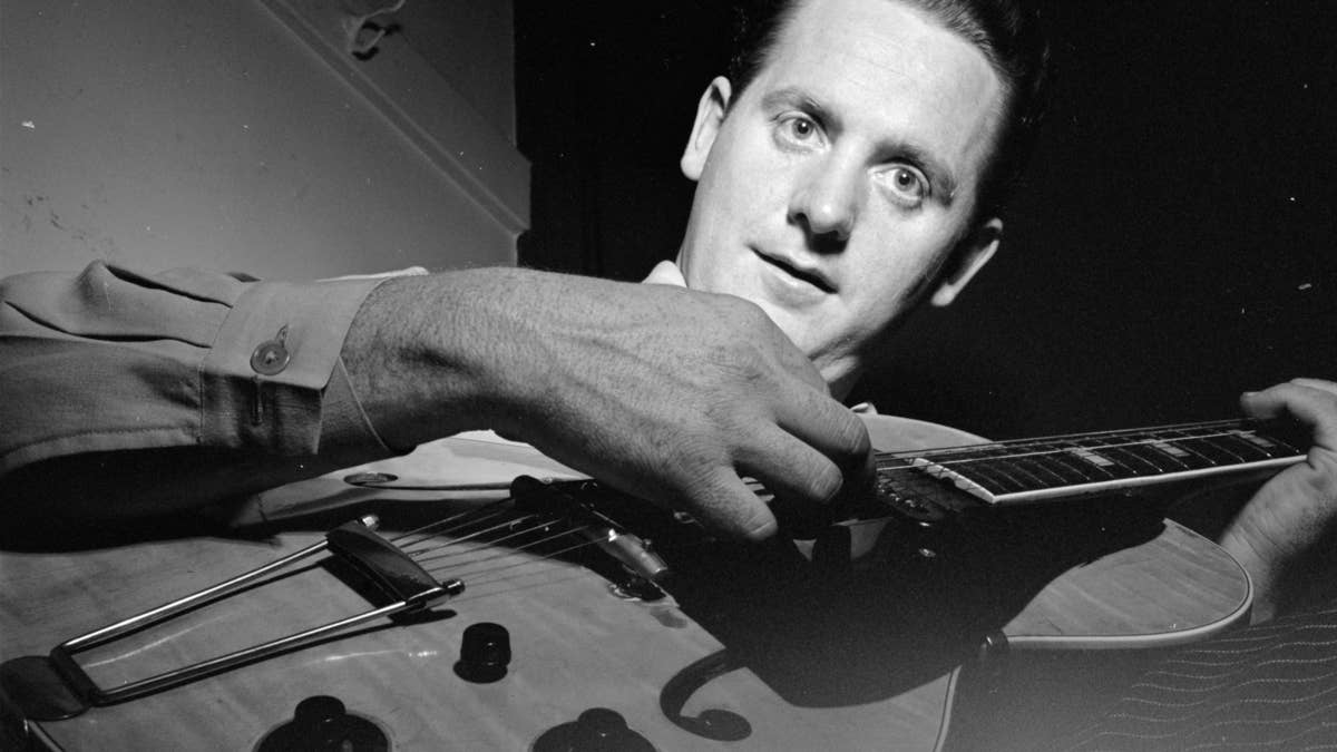 Celebrating Les Paul's 111th birthday: The guitar innovator who changed ...