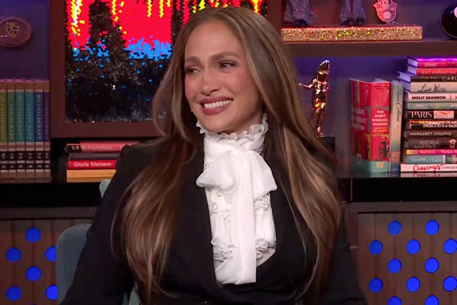 Jennifer Lopez breaks down over twins leaving for collegePublished on ...