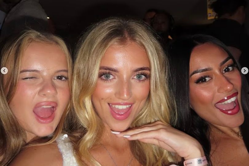 Princess Andre puts her mum's drama behind her as she parties with ...