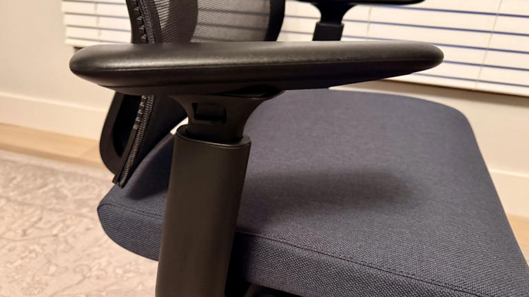 Uplift Clarksville review: A simple, subtle office chair built for the ...