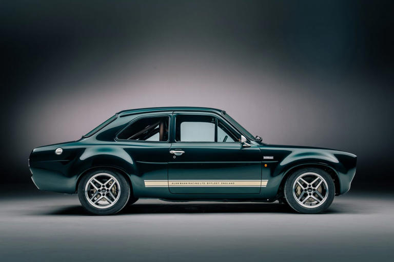 Boreham Motorworks will sell you an Escort Mk1 RS with 325 HP and a ...