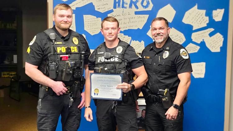 Huntsville police officer honored for helping stop armed suspect near ...