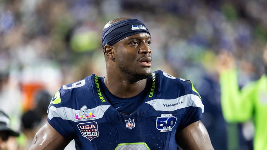 NFL Fantasy Football Regression Candidates: Kenneth Walker could have a ...